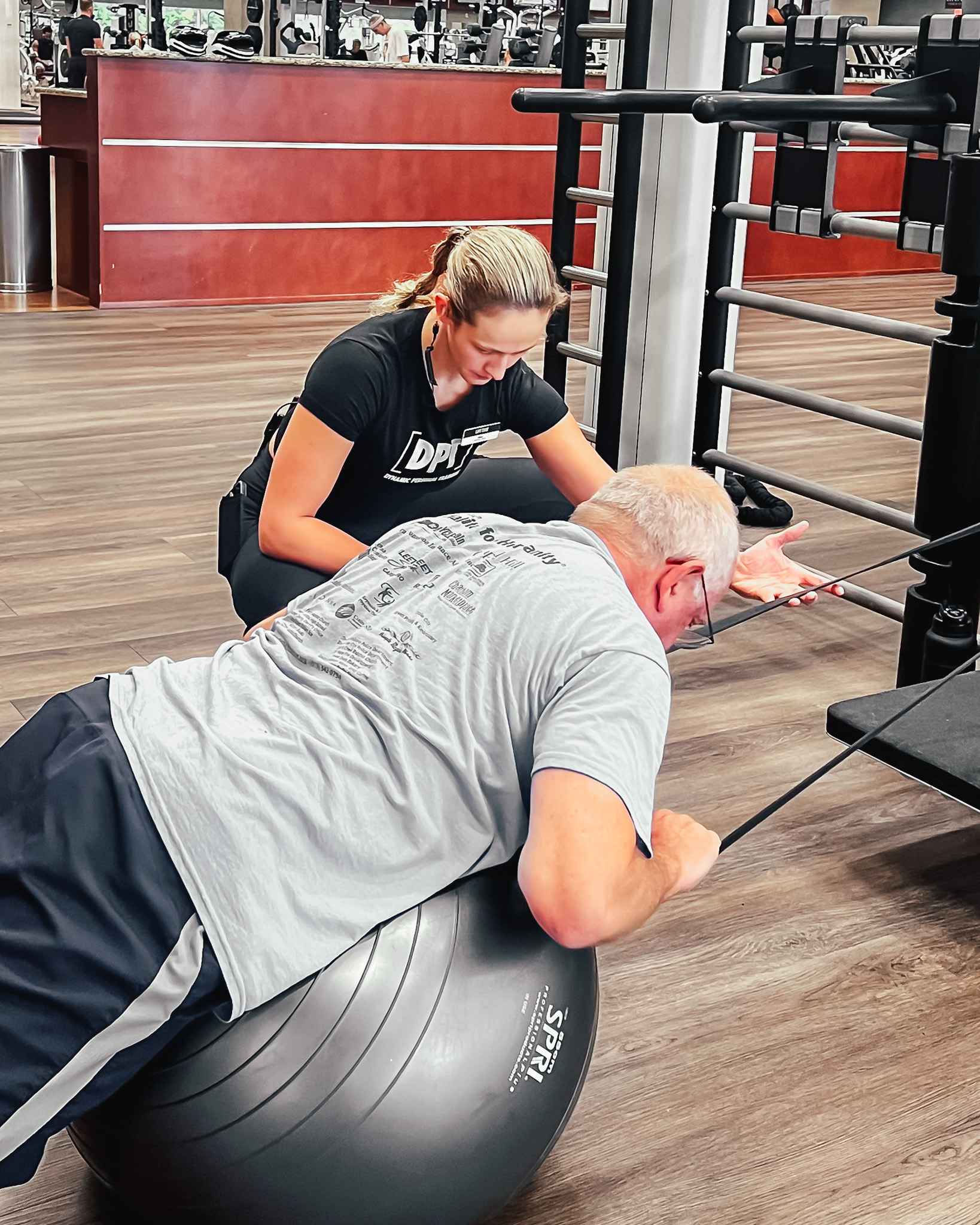 Dynamic Personal Trainer Bio