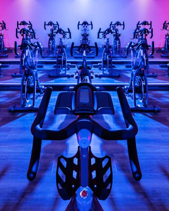 Health Club, Gym & Fitness Center in Oak Brook | Life Time