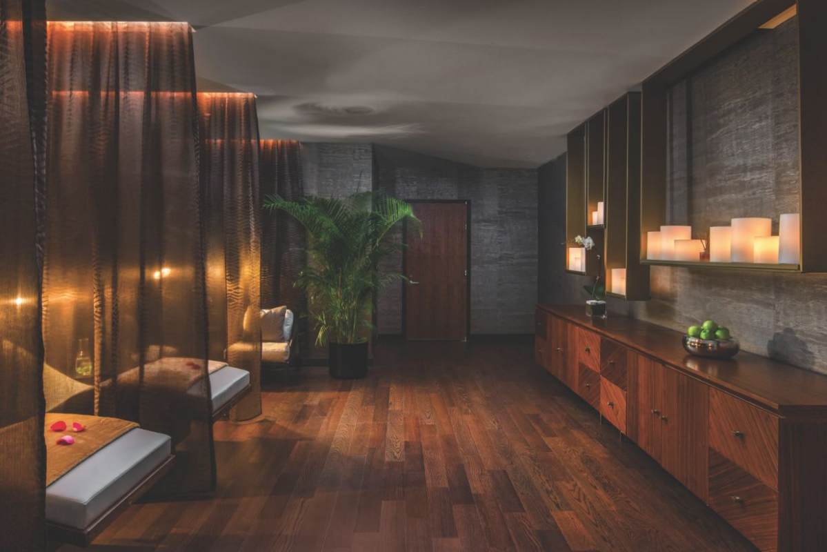 Spa and Salon Services | Life Time - River North at One Chicago